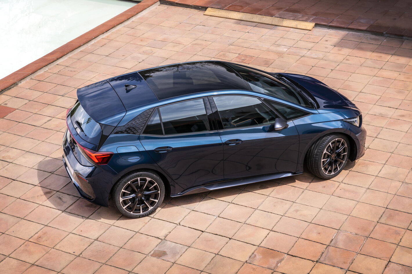 Cupra Born 0 100